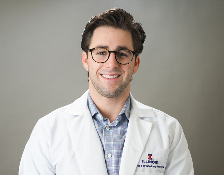 Sam Stone, DVM | Animal Medical Center at Fort Sheridan | IL Vet